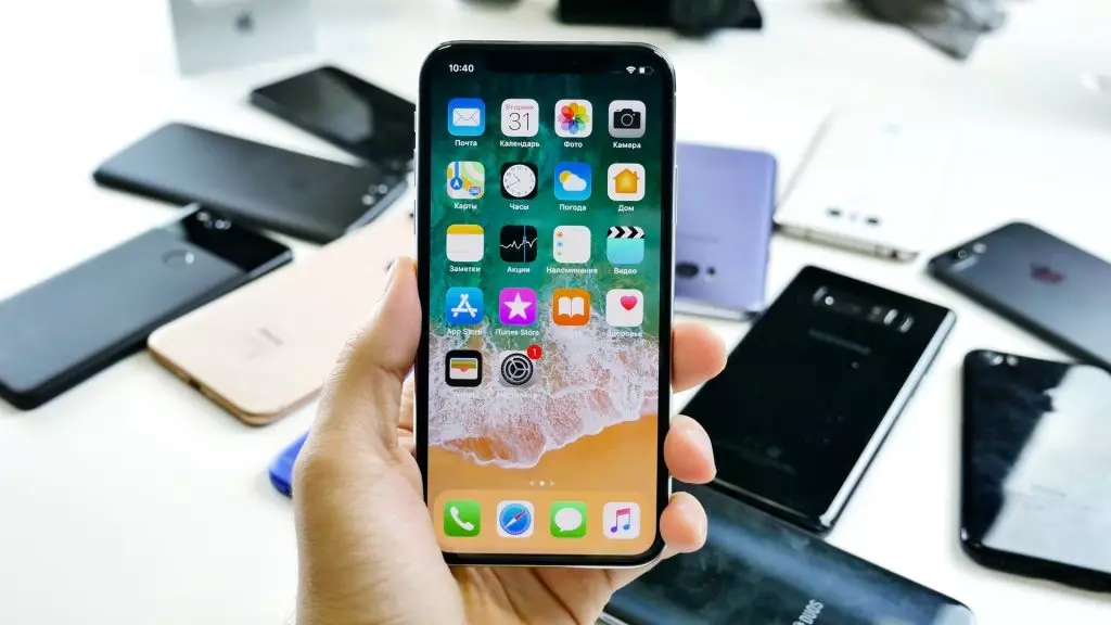 iPhone X - Gai nagusia MWC 2018 7582_1