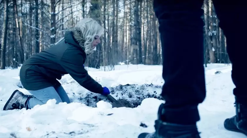 DNS pöyristyttävää mainonta aiheutti myrskyn protesteja 7587_0