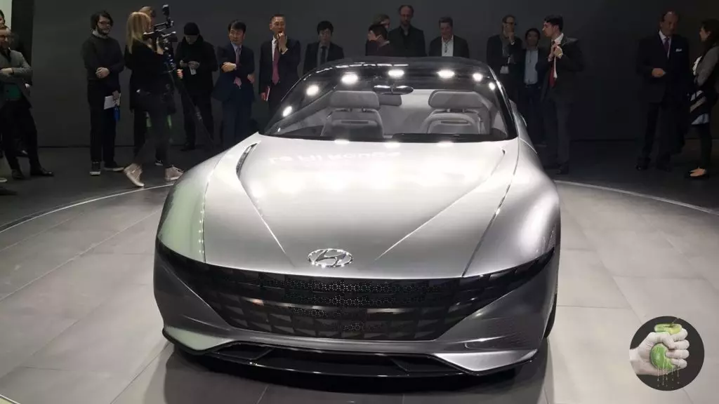 Hyundai Le Fil Rouge: koncepcija no nereāla nākotnes 7600_2