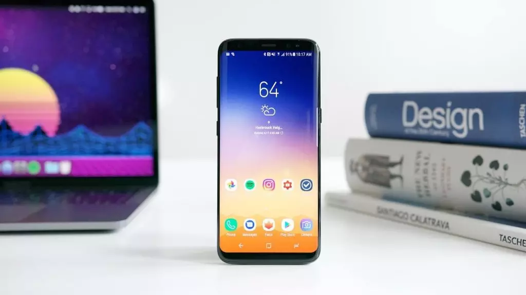 PSS, ihuenyo ofered chọrọ? IPhone x Azụ ahịa, Samsung na-ere ngosipụta na-enweghị isi na-enweghị isi 7651_2