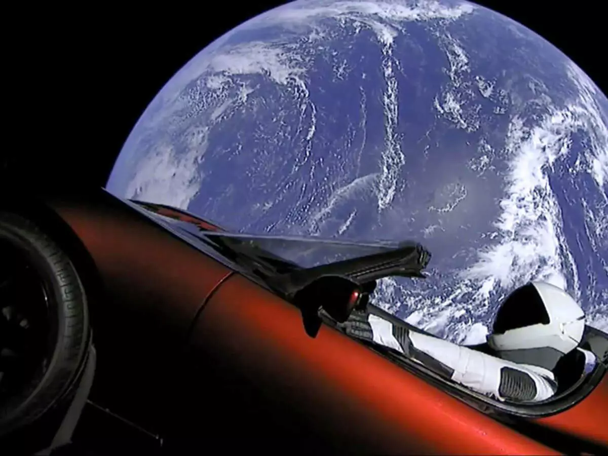 Tesla Roadster vil tage farlige bakterier til Mars 7687_0