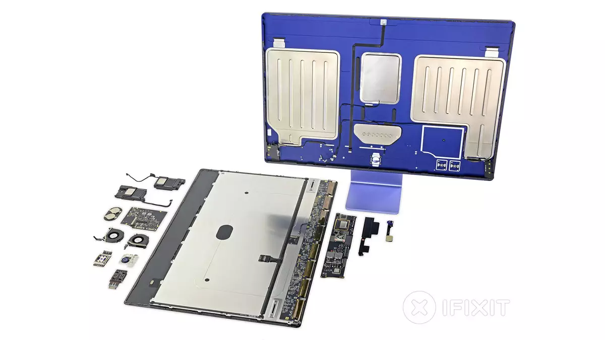 IFixit spesialiste uitmekaar gehaal IMAC 24 op M1