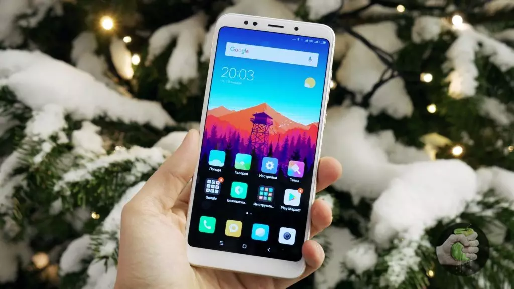 Тойм Xiaomi Redmi 5 Plus: Таван Plus 7799_5