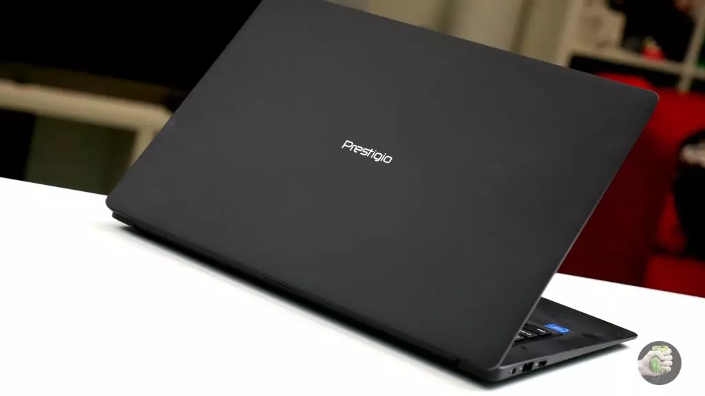 Prestigio 141C Review: Laptop ji bo radestkirinê 7824_5