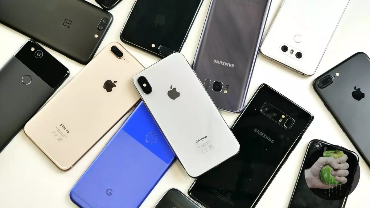 Punch ni Apple Apeteri: Maṣe ra iPhone X 7977_0