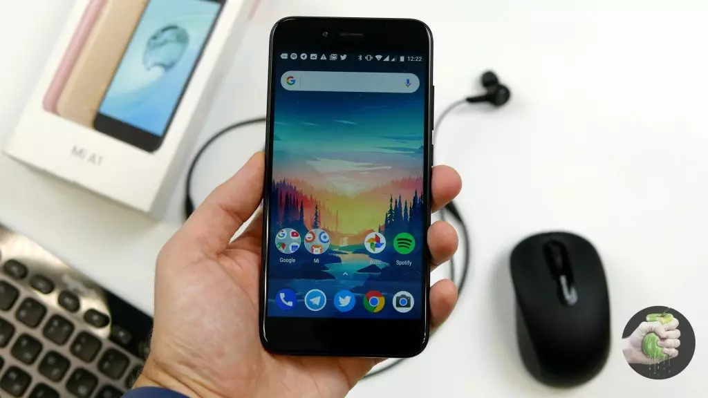 Xiaomi Mi A1 සමාලෝචනය: ෂියාඕලි රහස් ට්රම්ප් 8004_1