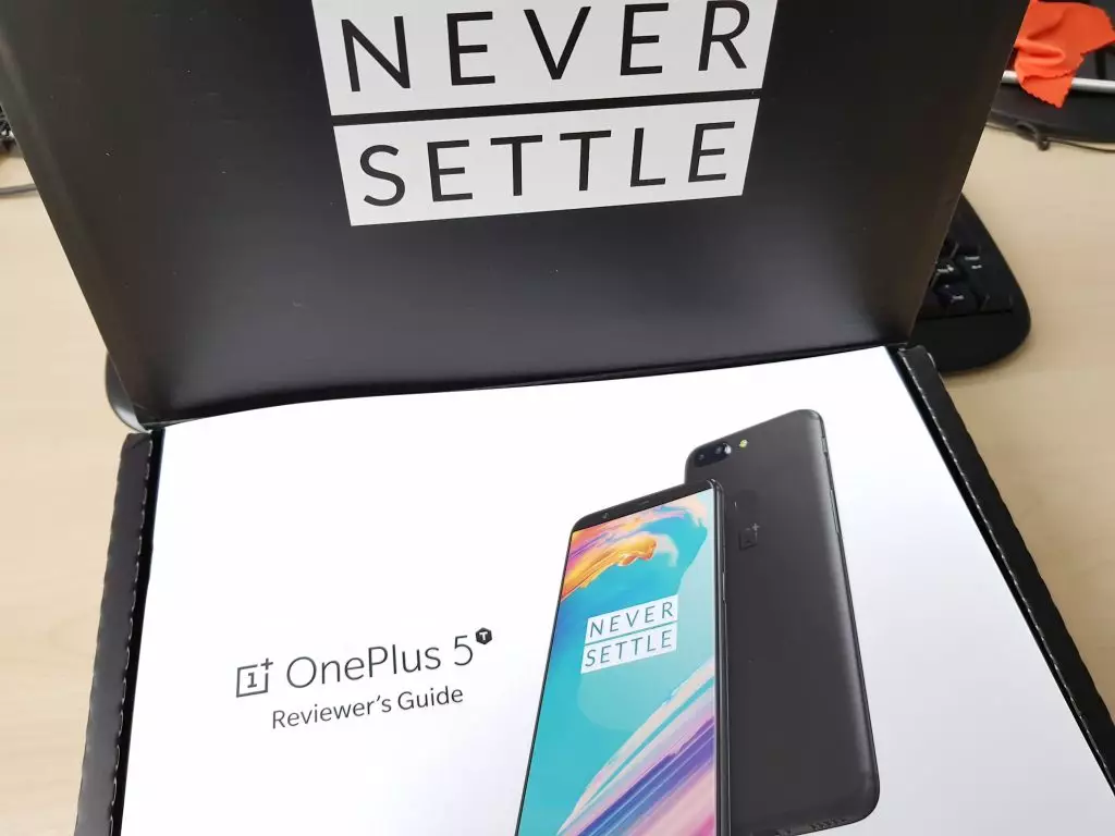 Oneplus 5t: Stór brynja holræsi með upplausn 8089_4