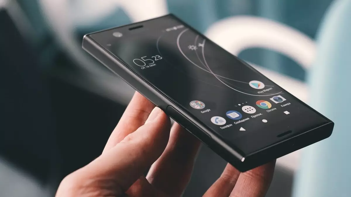 Sony Xz1 ykjam: Iň oňat ykjam ISA smartfon! 8420_0