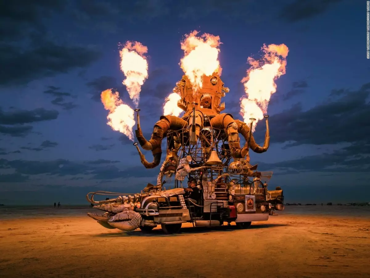 Як ідея наметового містечка на «фесті» Burning Man перетворилася на величезний бізнес 8441_0