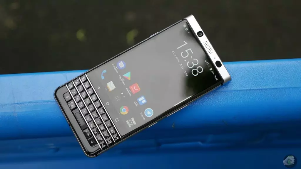 Blackberry Keyone: Solid Android con bottone 8649_23