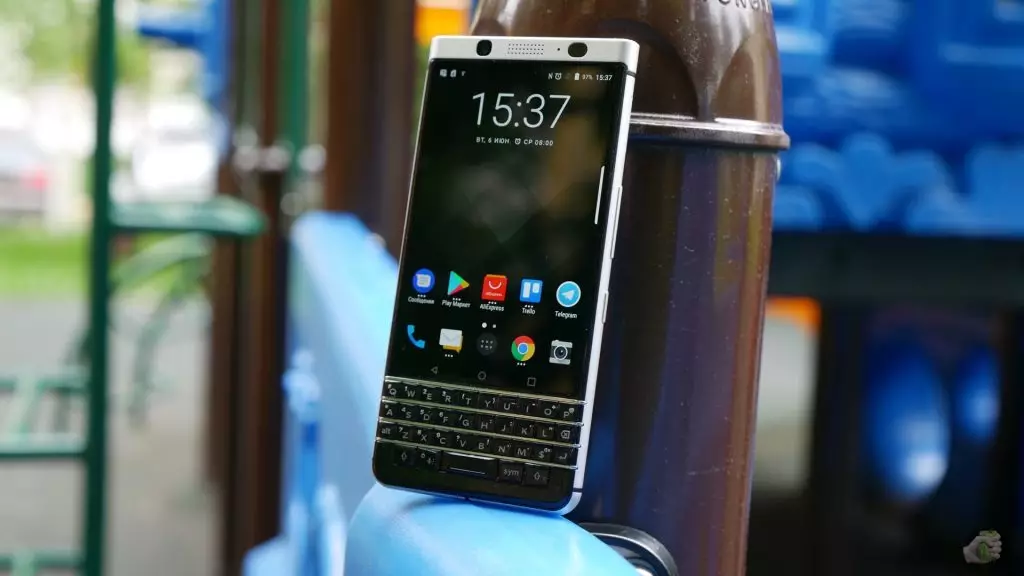 Blackberry Keyone: Solid Android con bottone 8649_3