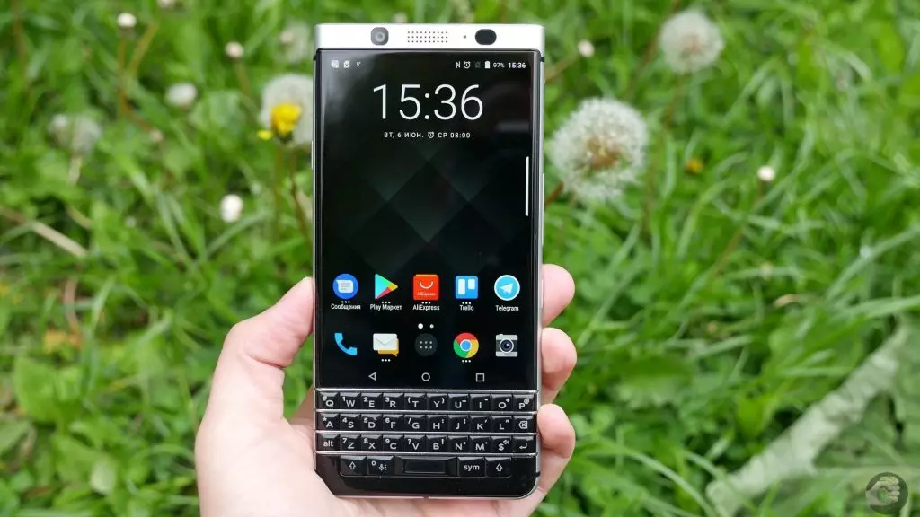 Blackberry Keyone: Android sólido con botón 8649_5