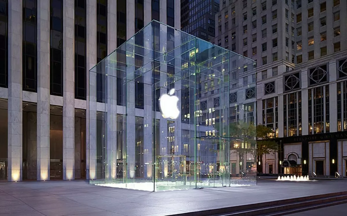 Apple Cube på Fifth Avenue demontert 9004_0