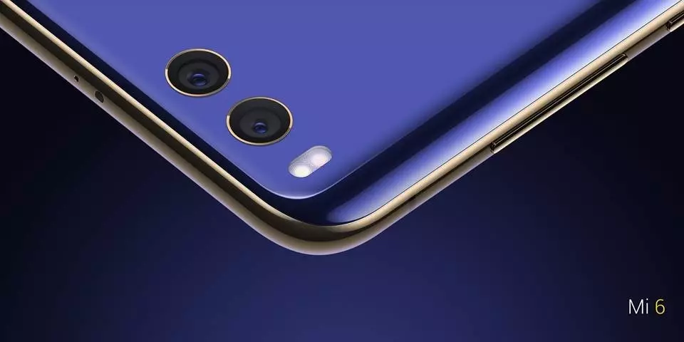 Ang mga unang halimbawa ng larawan mula sa isang double camera Xiaomi Mi 6 9088_0