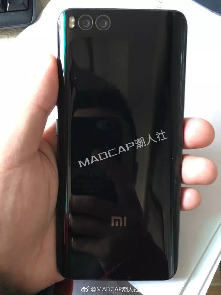 Xiaomi, MI-6 REAL-PHONE-LEAK -01