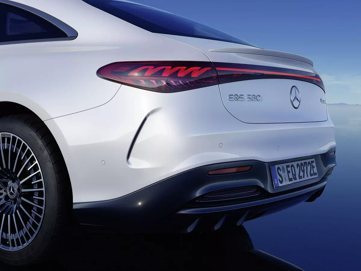 Luxur û Electric: Liftback Present Mercedes-Benz Eqs 937_7