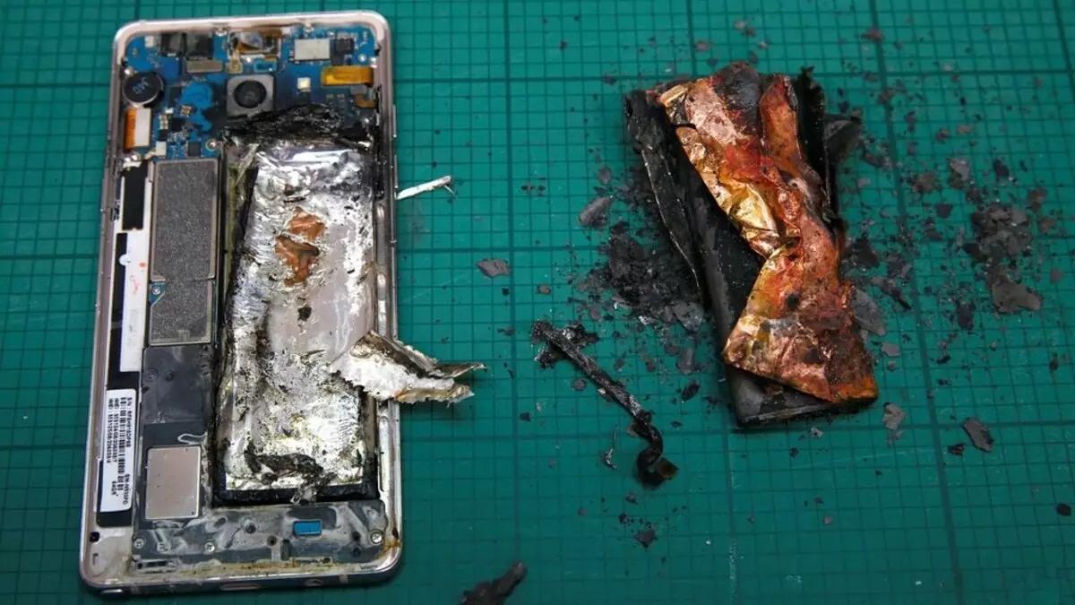 Samsung a explicat de ce Galaxy Note 7 a explodat 9594_0