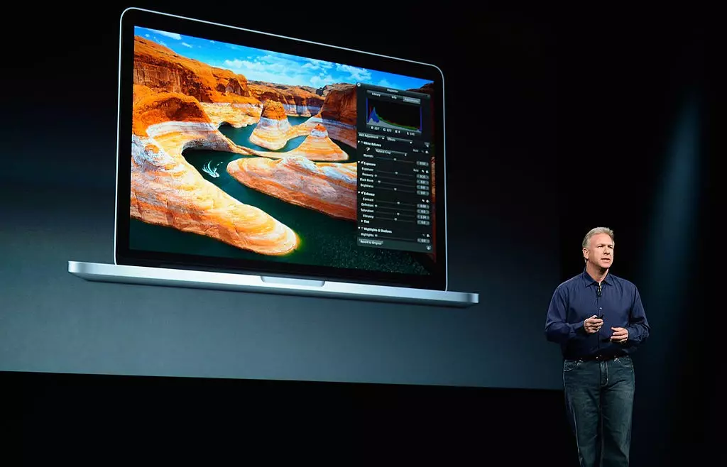 Apple реагираше на проблемот со MacBook Pro 9707_0