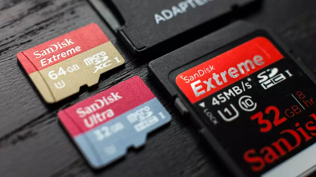 Micro SD.