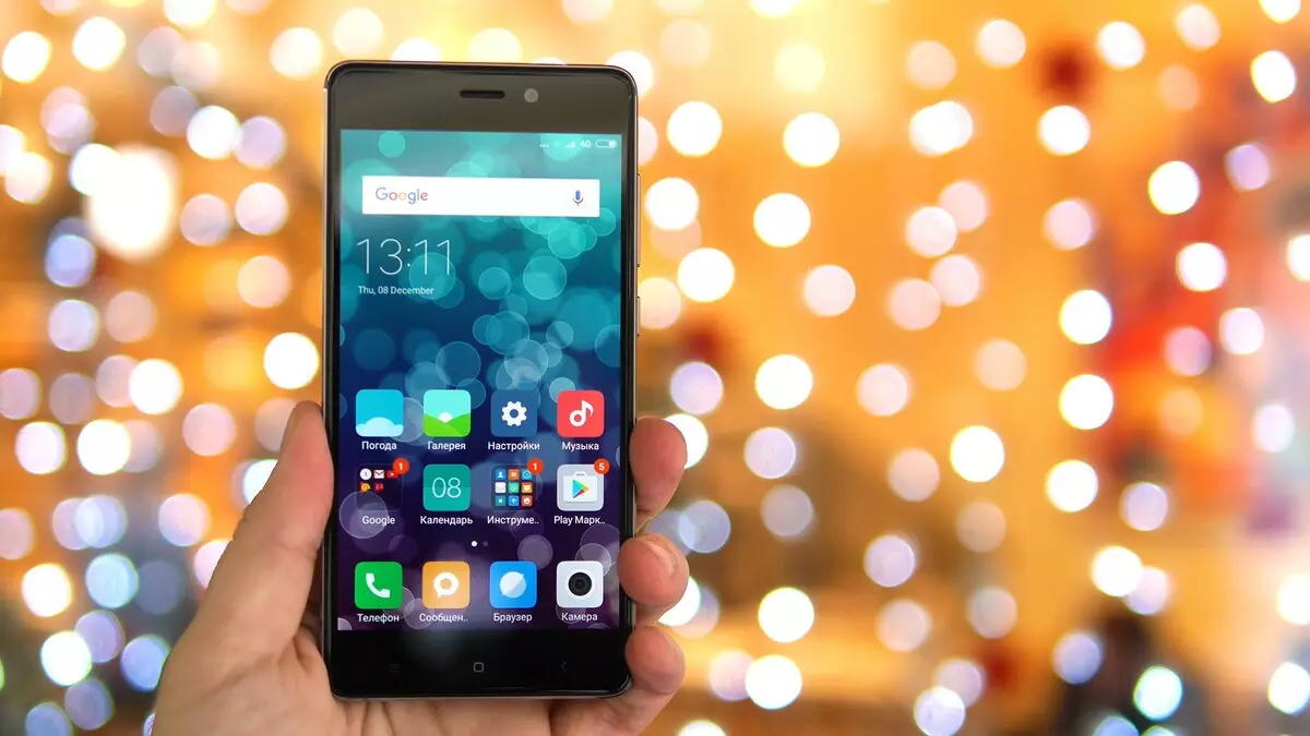 Ribyuha ang Xiaomi Redmi 4: ang usa sa labing maayo nga mga smartphones budget 9874_0